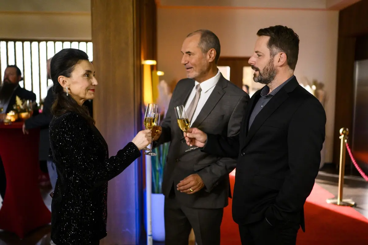 „Alles was zählt“ verpasst? | SerienGuru