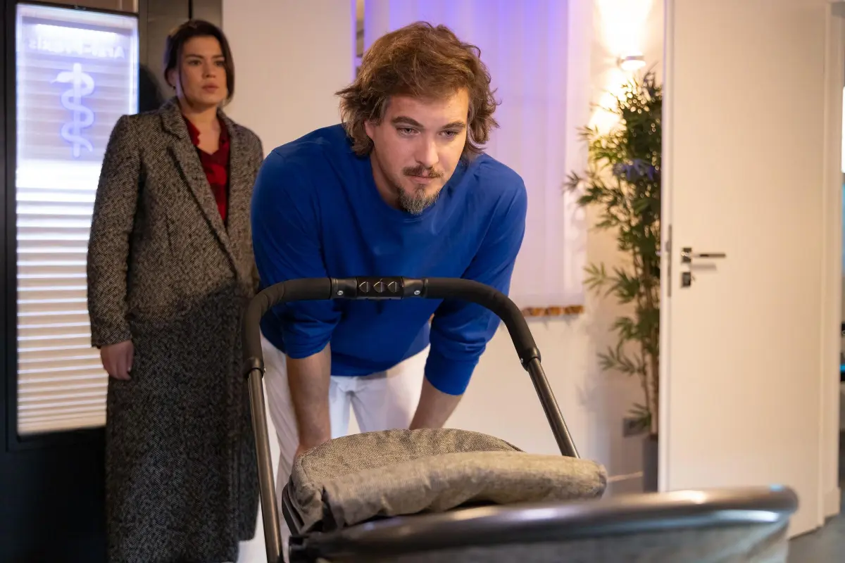 Unter uns Vorschau – April 2024 (Achtung Spoiler!) | SerienGuru